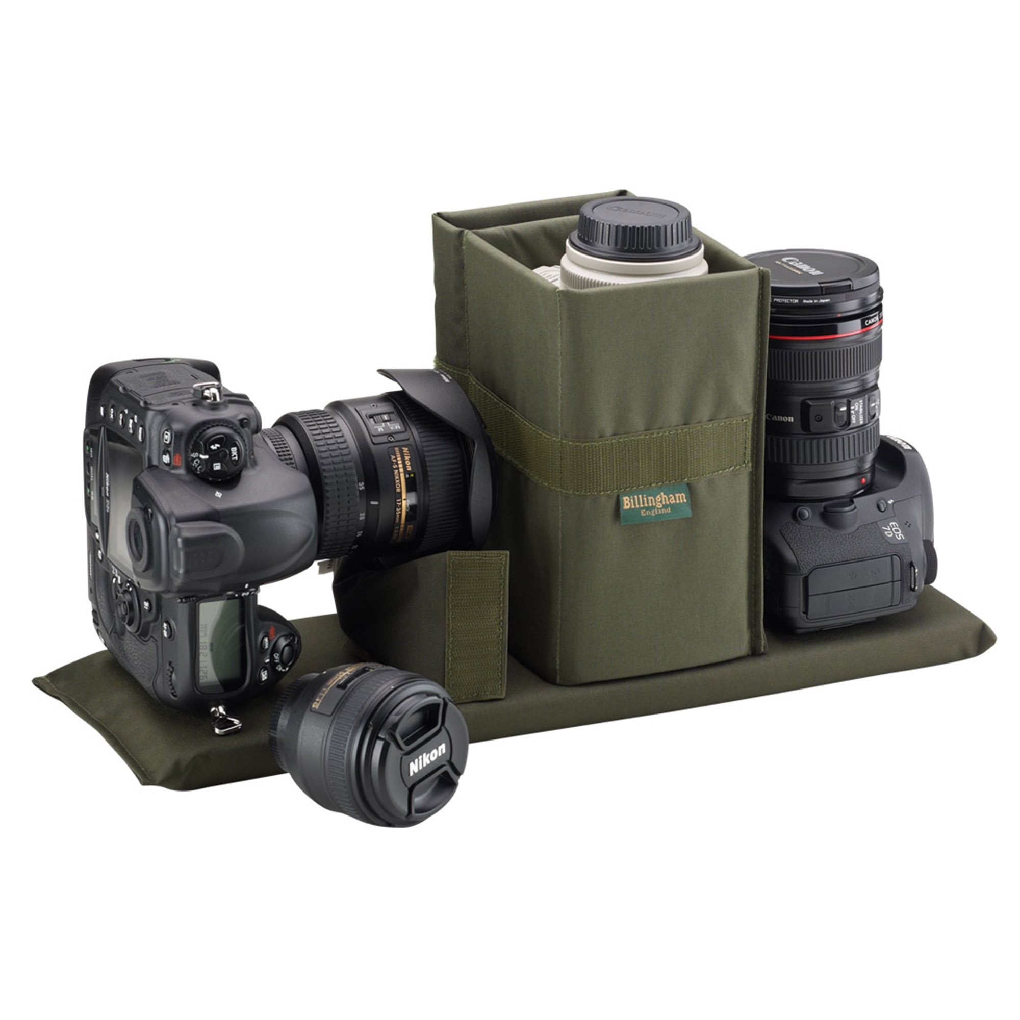 Billingham 555 MKII Shoulder bag, Black Fibrenyte-Black Trim - Castle ...