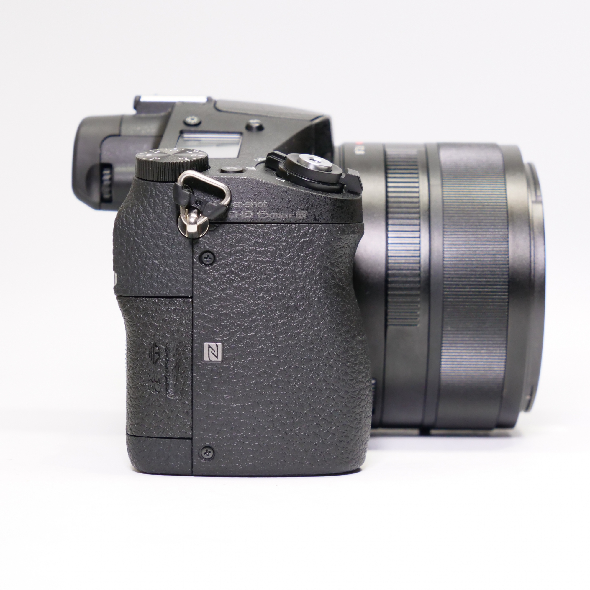 Used Sony RX10 Digital compact camera | £349 - Castle Cameras