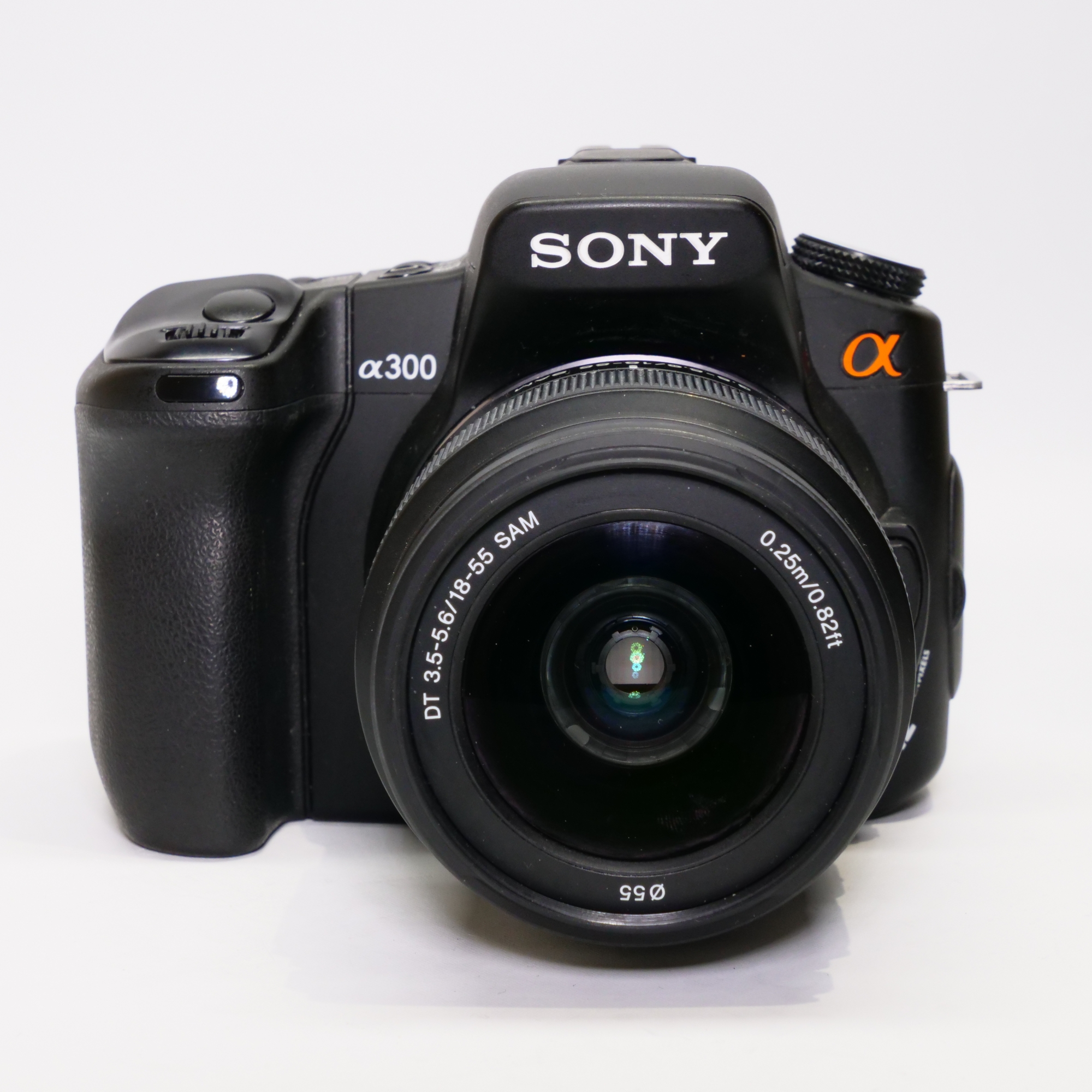 Used Sony Alpha 300 DSLR with 18-55mm lens | £99 - Castle Cameras