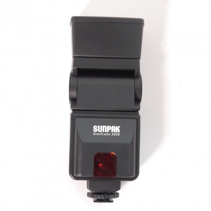 Used Camera Equipment, DSLRs, Mirrorless Cameras, Lenses - Castle Cameras