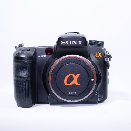 Used Camera Equipment, DSLRs, Mirrorless Cameras, Lenses - Castle Cameras