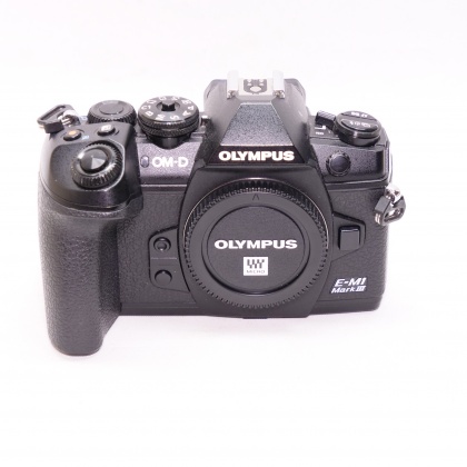 Used Camera Equipment, DSLRs, Mirrorless Cameras, Lenses - Castle Cameras