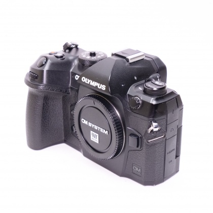 Used Camera Equipment, DSLRs, Mirrorless Cameras, Lenses - Castle Cameras